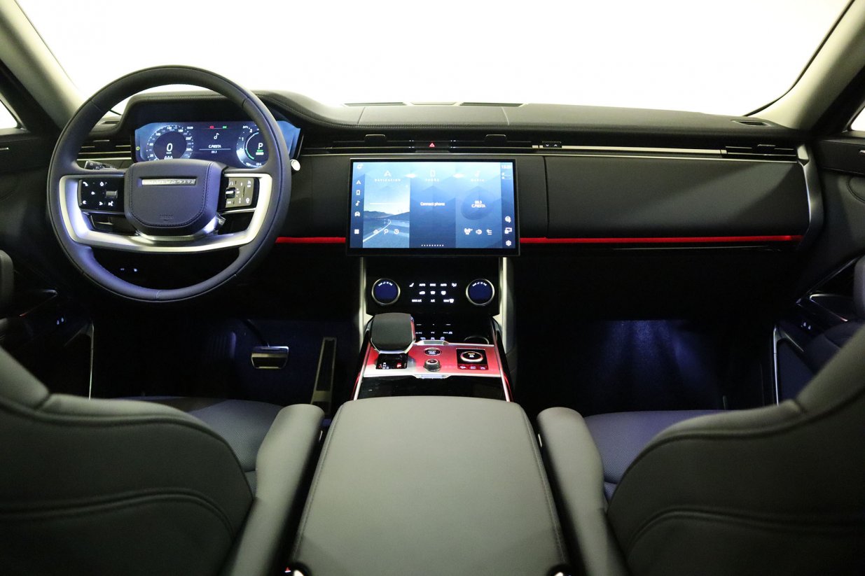 Range Rover HSE P440 PHEV A.M. Capurro - Jaguar Land Rover Gibraltar