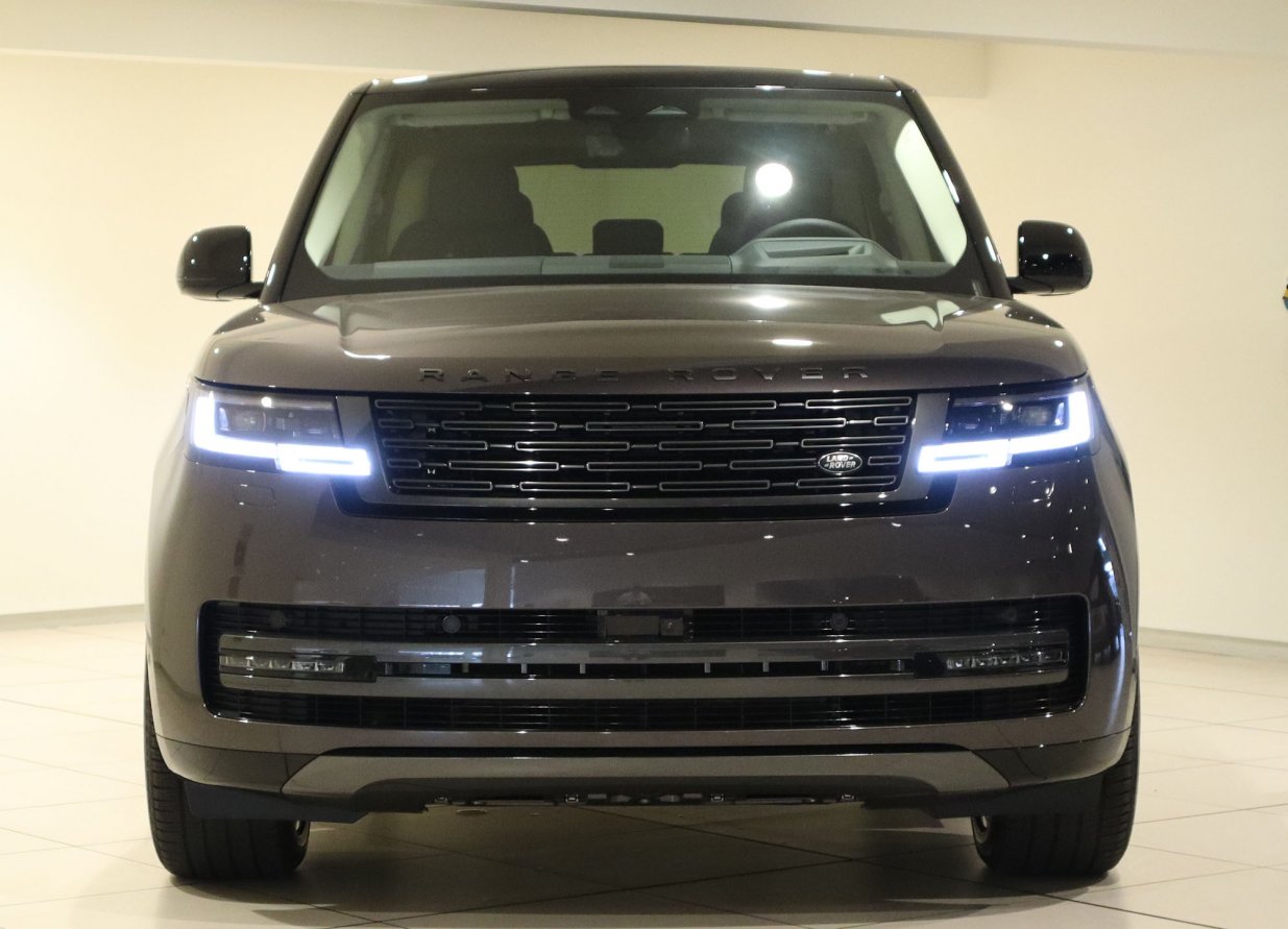 Range Rover HSE P440 PHEV A.M. Capurro - Jaguar Land Rover Gibraltar